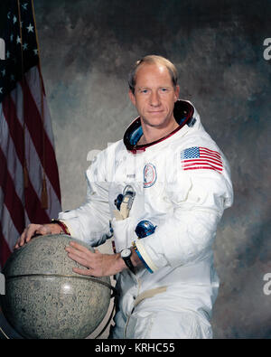 Astronaut Al Worden, command module pilot on the Apollo 15 lunar ...