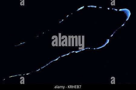 Lihou Reef STS106-719-54 3 Stock Photo - Alamy