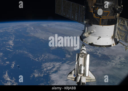STS-130 Endeavour approaches ISS 1 Stock Photo - Alamy