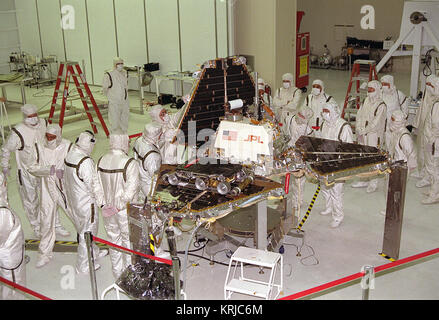 Preparations for the Mars Pathfinder Lander mission, focusing on the ...