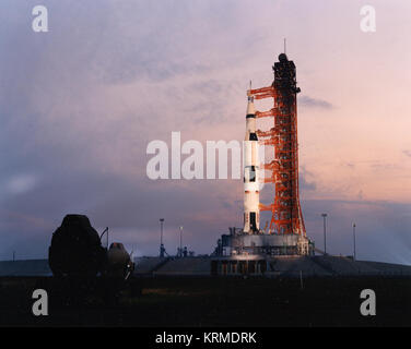 Apollo 13 Saturn V on pad 39A after rollout Stock Photo - Alamy