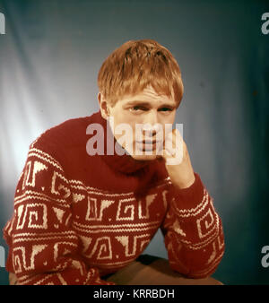 ADAM FAITH English pop singer with his manager Eve Taylor in 1962 ...