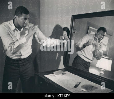 THE JOE LOUIS STORY, Coley Wallace as World Heavyweight Boxing Champ ...