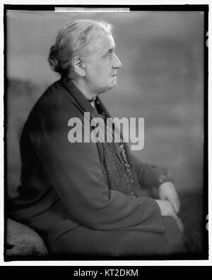 Portrait of Jane Addams, a prominent social reformer and founder of ...