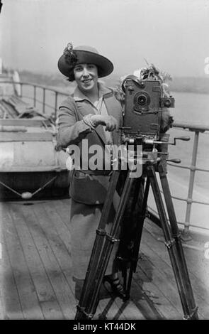 Lucrezia Bori was a renowned Spanish opera singer, known for her ...