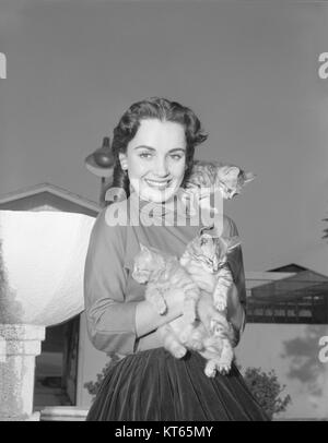 Susan Cabot was an American actress known for her roles in films during ...