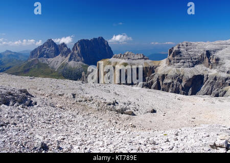 Sella Gruppe in Dolomiten, italienische Alpen - Sella group in ...