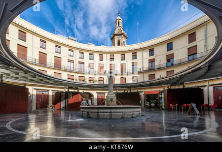 Plaza Redonda, Round square, Valencia downtown, Spain Stock Photo - Alamy