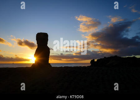Moai statue ahu akapu at sunset, easter island Stock Photo - Alamy