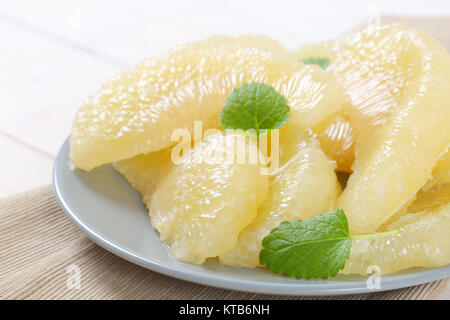 peeled pomelo segments Stock Photo - Alamy
