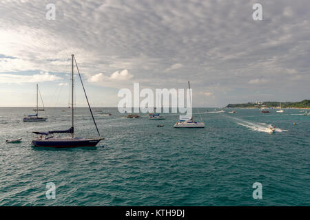 Nov 18,2017 Boats moored on the Puka beach in Boracay, Philippines ...