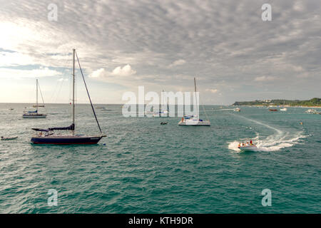 Nov 18,2017 Boats moored on the Puka beach in Boracay, Philippines ...