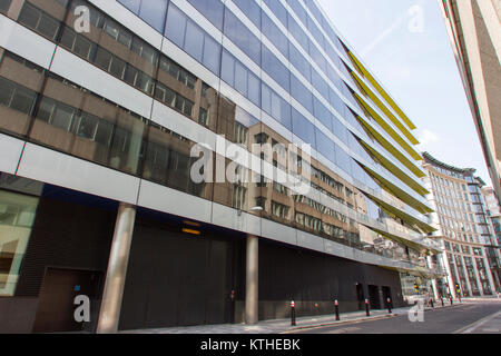 Office building, Riverbank House, 2 Swan Lane, London, EC4R Stock Photo ...