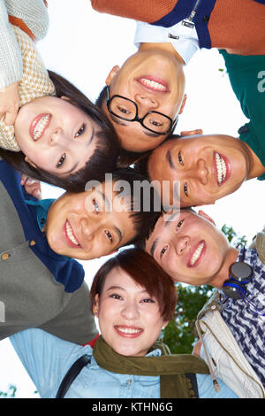 group of happy asian college students looking at camera smile in the campus Stock Photo - Alamy