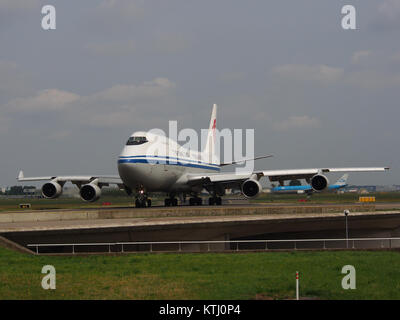 Model Boeing 747 aircraft on simulated lighted runway and other ...