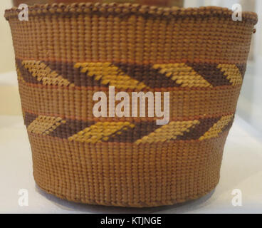 This Tlingit basket, housed in the Honolulu Museum of Art, is an ...