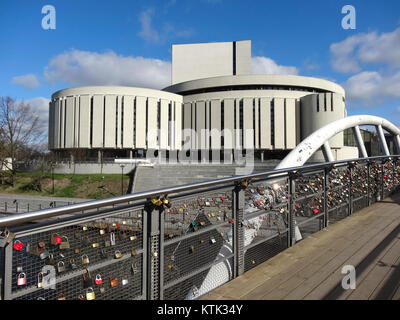 Bdg Opera Nova is a prominent building located in the city, likely a ...