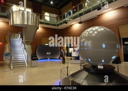 Atrium - Interdisciplinary Science and Technology Building 4 - Arizona ...