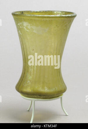 Artifact from the Bell Beaker culture, cataloged at the MET, showcasing ...