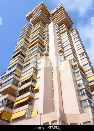 Torre de Benidorm is a prominent skyscraper located in Benidorm, Spain ...