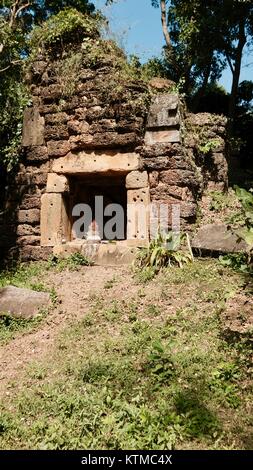 Scenic Religious Spiritual Phnom Banan Prasat Banan Angkorian Ruin ...