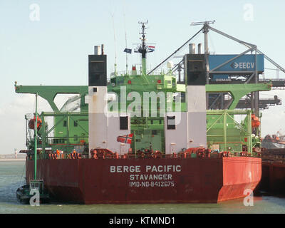 The Berge Pacific is a large bulk carrier ship, identified by IMO ...