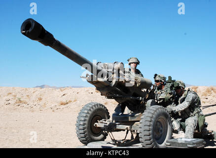 Soldiers of the 1-108th Field Artillery Regiment, Pennsylvania Army ...