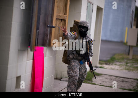 These soldiers are from Vermont Army National Guard 572nd BEB (Brigade ...