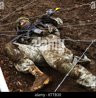 Ohio Army National Guard Soldiers, assigned to the 838th Military ...