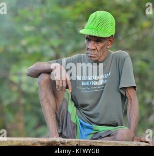 Old local man from the tribe of the Palaung smoking a pipe, portrait ...