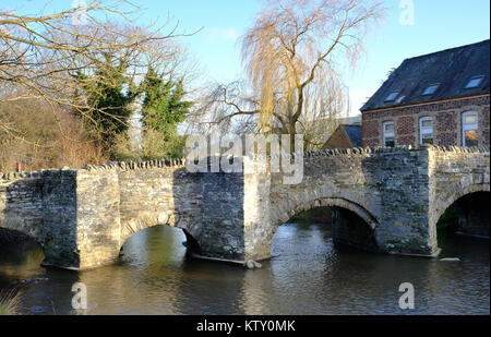 Clun Bridge, Shropshire, England Stock Photo - Alamy