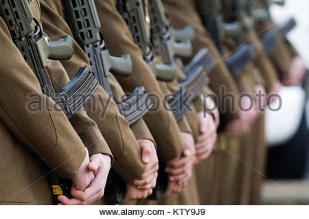 Soldiers standing "at ease Stock Photo: 48932377 - Alamy