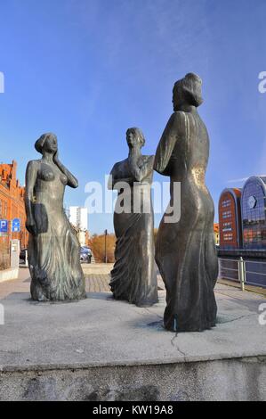 Three Graces - statues in Bydgoszcz, located at Old Port street ...