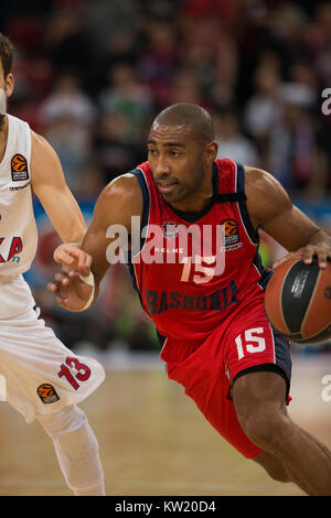 Vitoria, Spain. 29th Dec, 2017. (13) Rodriguez, Sergio, (22) Higgins ...