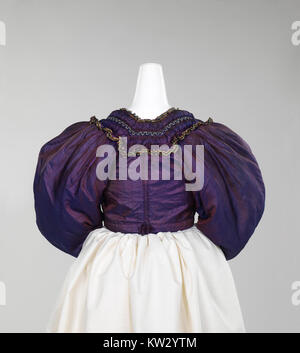 This bodice, part of the collection at The Metropolitan Museum of Art ...