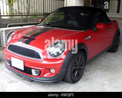 The BMW MINI Cooper S Roadster (R59) is a stylish and compact sports ...