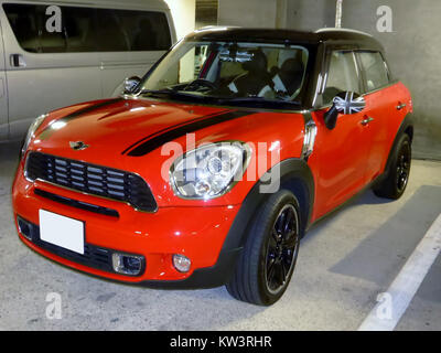 The BMW MINI Cooper Crossover (R60) is a compact crossover vehicle with ...