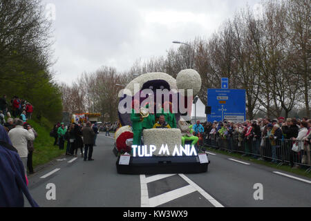 A photograph from the 2015 Bloemencorso flower parade near Lisse ...