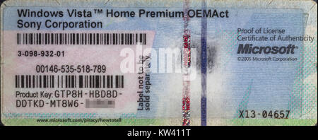 Microsoft Windows Proof of License Certificate of Authenticity label ...