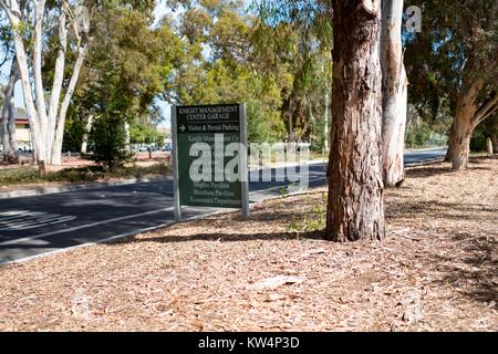 Street Sign the Direction Way to University Stock Photo - Alamy
