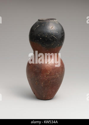 Black topped Red Ware Jar MET 15 2 21 Stock Photo - Alamy