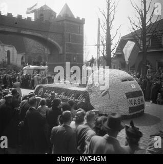 The Bloemencorso is an annual flower parade held in Hillegom ...