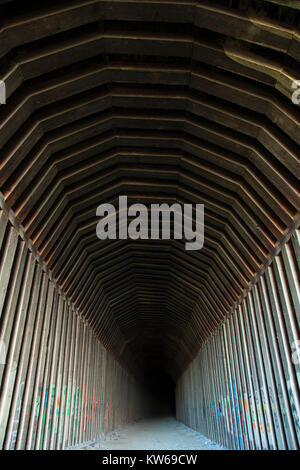 The Fairview Bridge & Cartwright Tunnel, North Dakota, USA Stock Photo ...