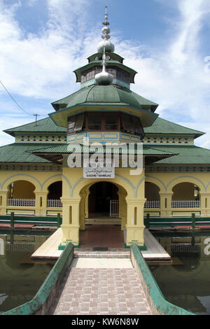 Facade of Jamik Al-Ihsan mosque near Maninjau lake, Indonesia Stock ...