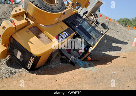 Front End Loader CAT 93OH CATERPILLAR in work accident Stock Photo - Alamy