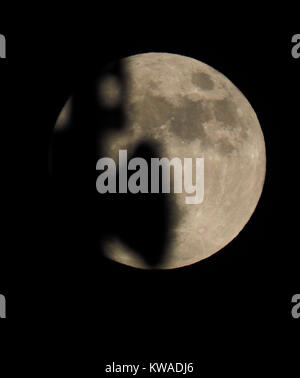 Sheerness, Kent, UK. 1st Jan, 2025. Southend-on-sea's New Year's Eve ...