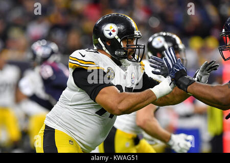 Pittsburgh Steelers defensive end Chris Wormley (95) sacks Baltimore ...