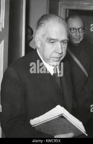 Niels Bohr, Danish nuclear physicist who escaped Nazi imprisonment in ...