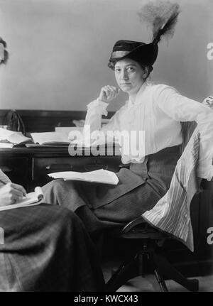 Ruth Hanna McCormick, head, Congressional Committee, National American ...