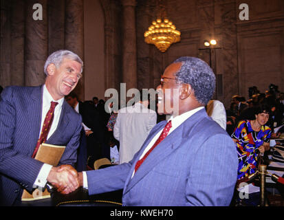 United States Senator John Danforth (Republican of Missouri) watches ...